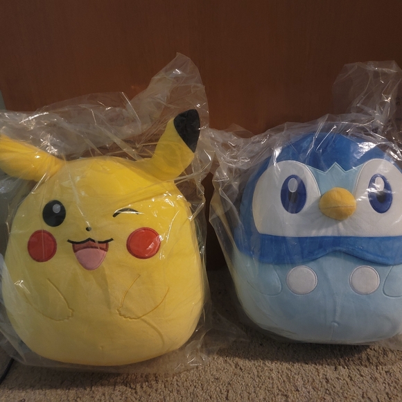 Squishmallows | Other | 2in Pokemon Exclusive Winking Pikachu And Piplup Squishmallow Set Bnwt ...